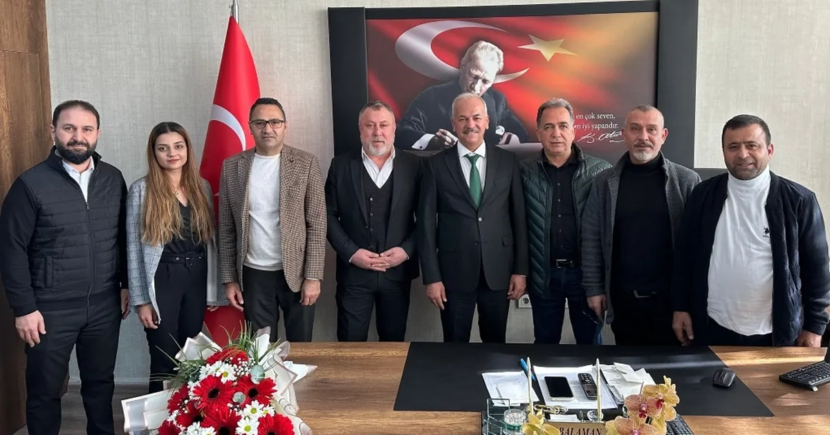 İSTE Genel Sekreteri Yılmaz Balaman İskenderun Gazeteciler Cemiyeti’ni ...